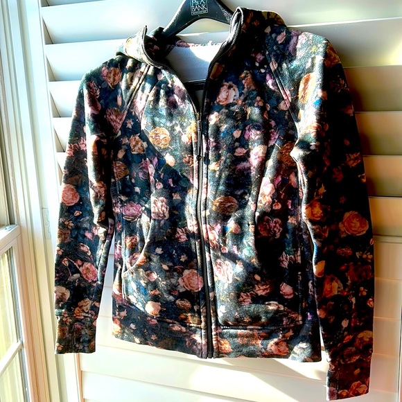 lululemon athletica | Jackets & Coats | Lululemon Jacket Media Pocket ...